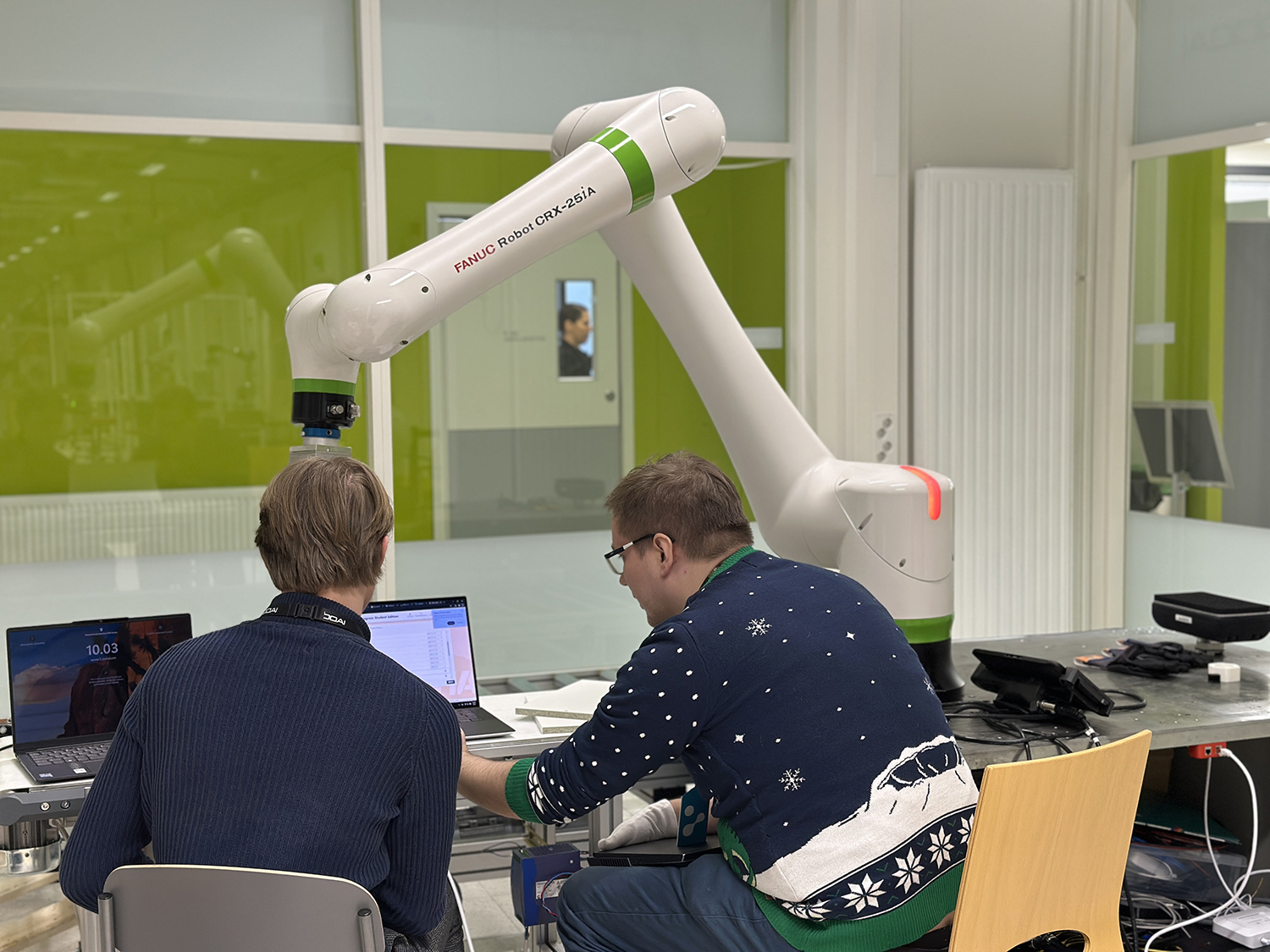 RoboAI:n yhteiskäyttölaboratorio uudistui – Lisää tilaa, teknologiaa ja ...